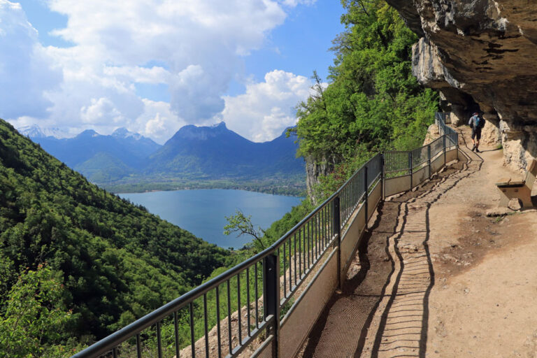 Hike naar de verborgen Cascade d'Angon - Hiken is tof!